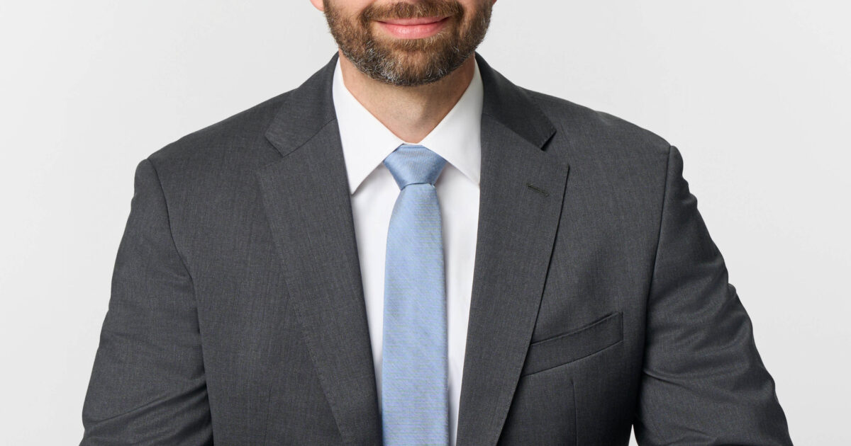 Justin Lowe | Arnold Ventures